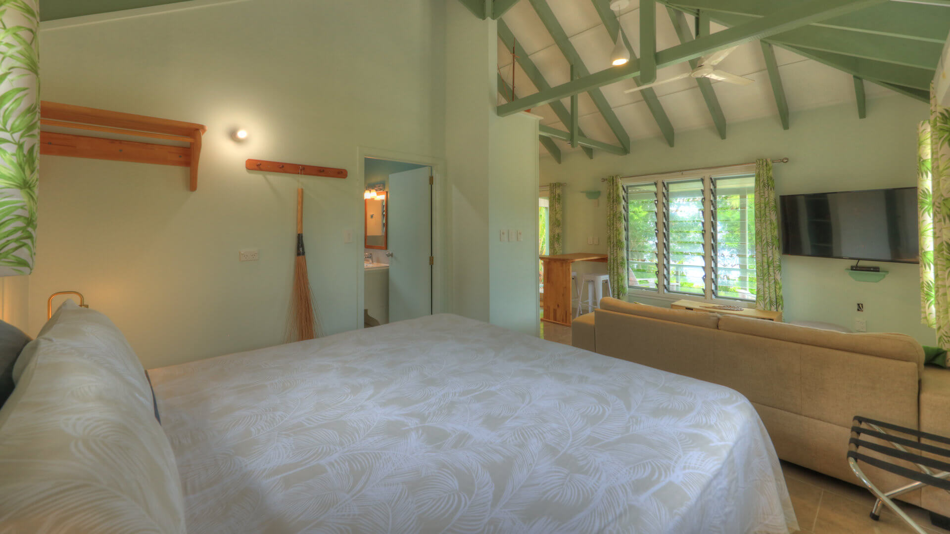 Breeze – Niue – Book Your Cottage with Ocean Views Now